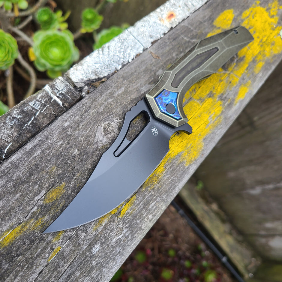 Arcane Design || WE BE KNIVES – We Be Knives